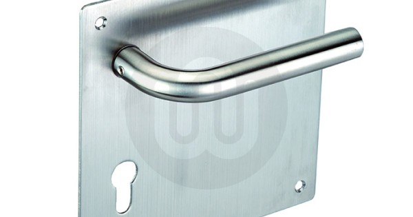 Euro Lock Set On Square Plate